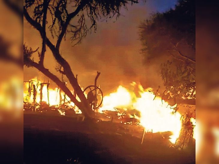 42 houses burnt to ashes due to fire incident in Bhelwa Diyara across ...