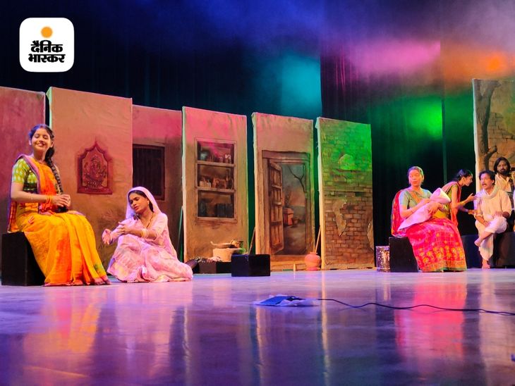 The play 'Hansuli' staged in Lucknow: The drama based on the importance ...