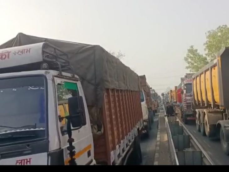 Train reached on single line, problem due to bridge failure in Gonda ...