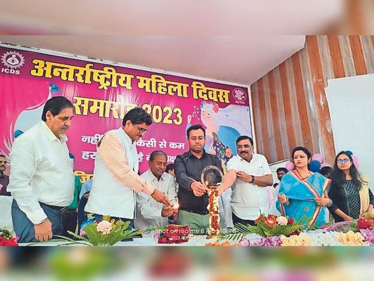 DM honored women doing excellent work in various fields by giving them ...