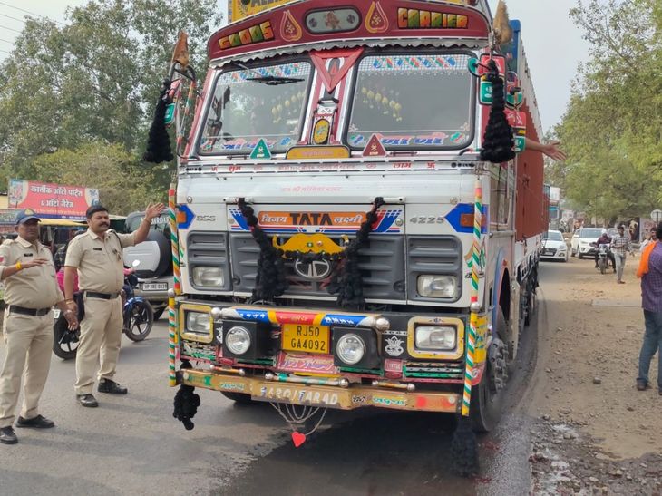 The wheel came out from above, the arm separated from the torso; death ...