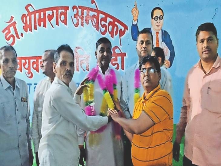Representative Hotam Singh, chairman of the Ambedkar Shobhayatra ...