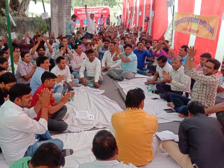 In the village of half a dozen feeders including Bharwari-Purkhas, the ...