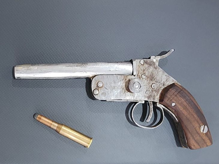 The indigenous katta was bought from Mau in UP, the Kuthala police ...