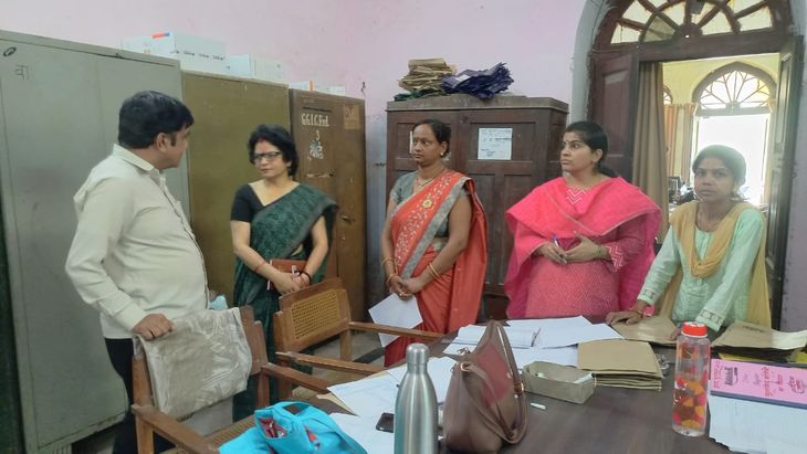 3431 copies were evaluated on the first day: Dr. Basant Kumar became ...