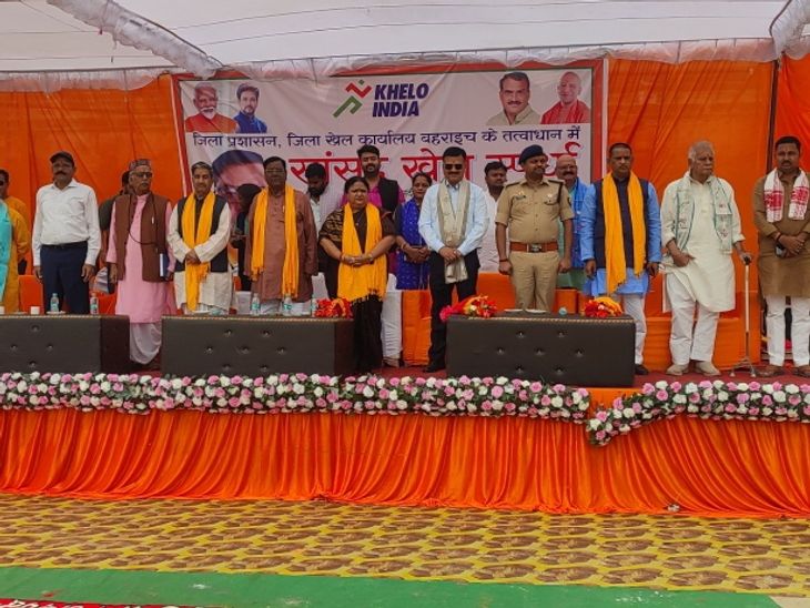 Pankaj Awasthi and Sakshi were the winners in 100 meter race | बहराइच ...