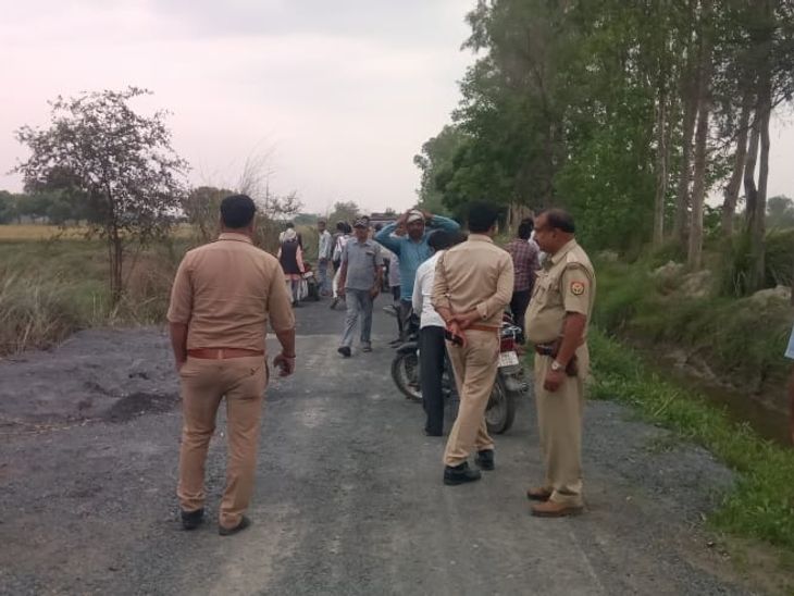 Police engaged in search of robbers, executed the incident on the ...