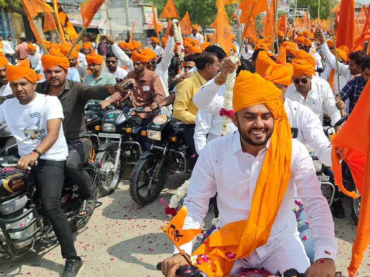 Bike riders took out rally wearing saffron turbans, welcomed by ...