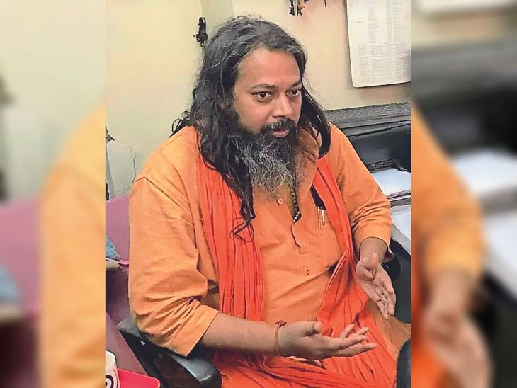 Everyone should raise their hands to protect Indian Sanatan Dharma and ...