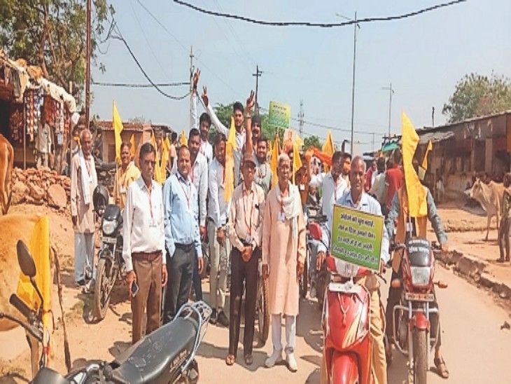 Heroine Avantibai Lodhi's 166th Martyrdom Day was celebrated by taking ...