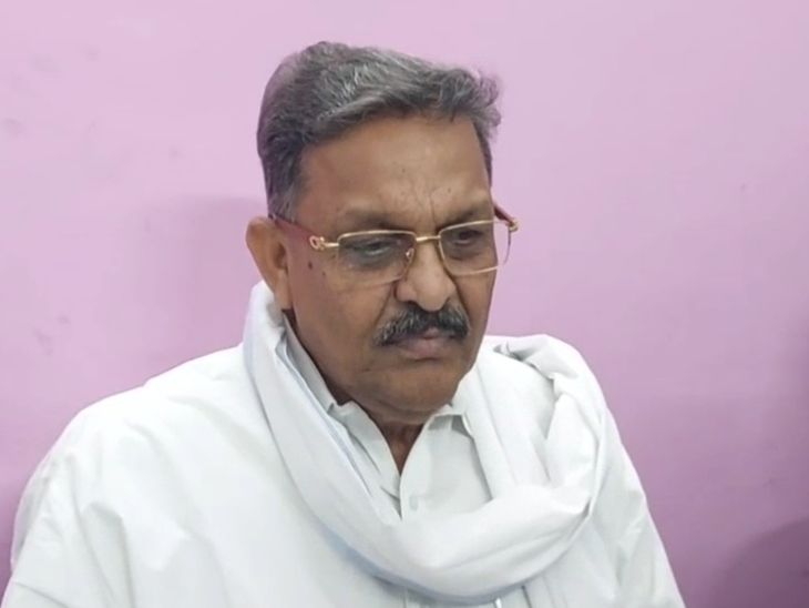 Where did this house catch fire from the lamp of the house itself ...