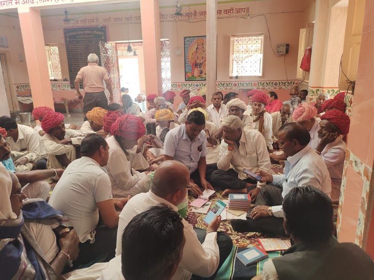 Meeting of Prajapati Kumhar Samaj held at Dhinawas in Pali, Rajasthan ...