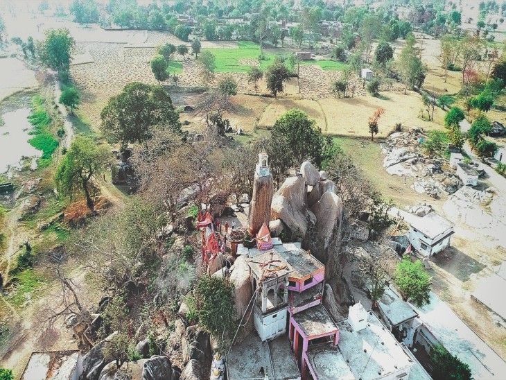 Devotees arrived to visit Mother Abar Mata sitting on a 75 feet high ...