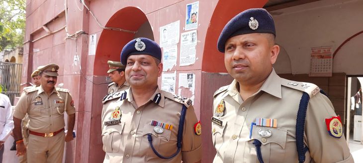 IG and SSP camped at Deeg Gate, tight security arrangements | मथुरा में ...