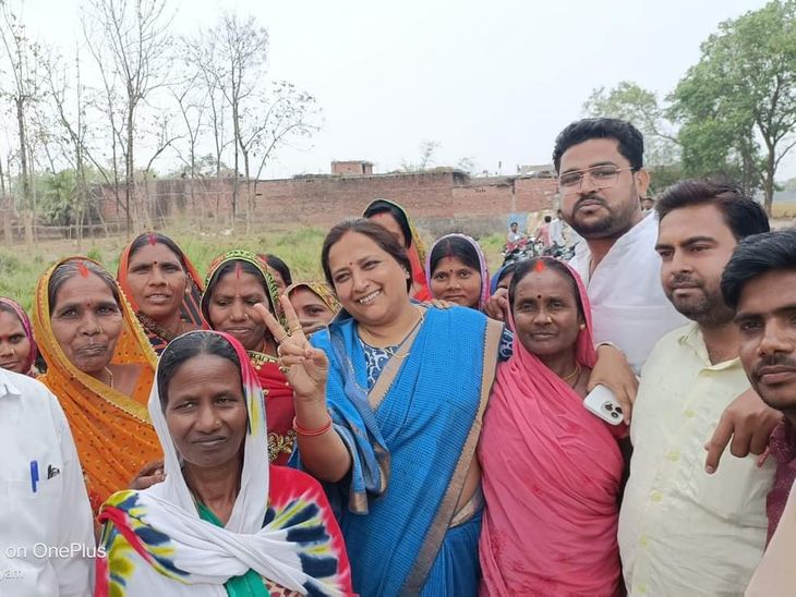 Bansdih MLA laid the foundation stone, pillars started to fall ...