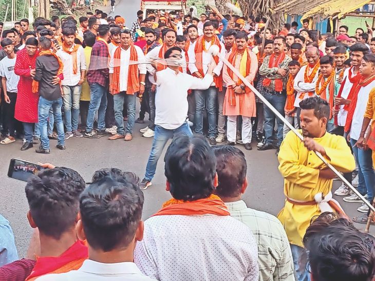 Mani Ram Navami celebrated with enthusiasm in Ghatshila; Crowd of youth ...