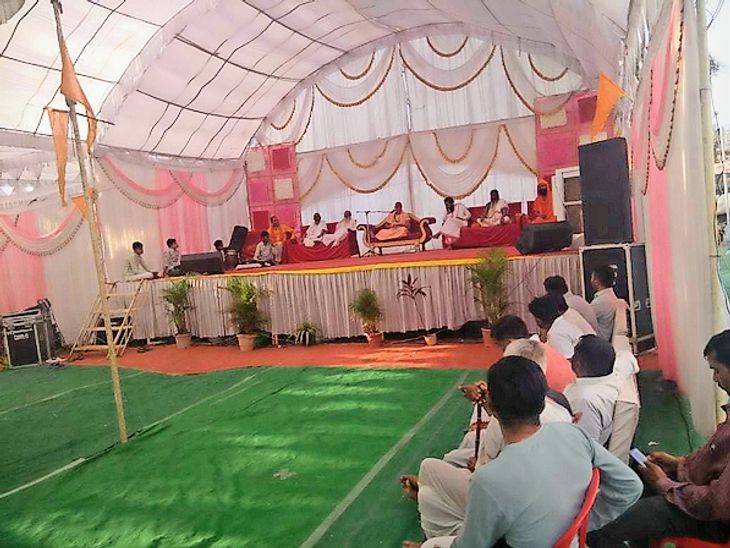 Jailed Hanuman Shikhar Pratishtha preached on the second day ...