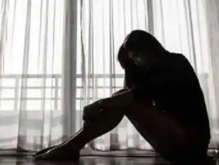 Raped in hotel on the pretext of interview, threatened to make nude photo viral | जयपुर में जबरन ...