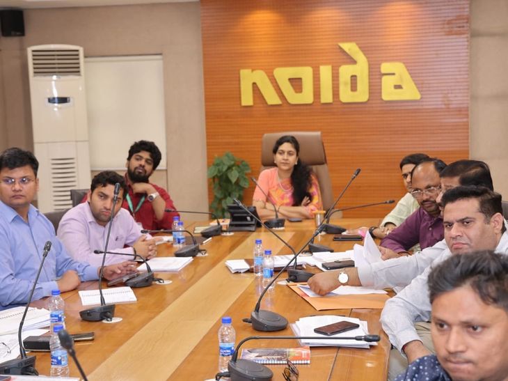 CEO said- Complete the maintenance work for one month, the pit should not be visible on the road ...