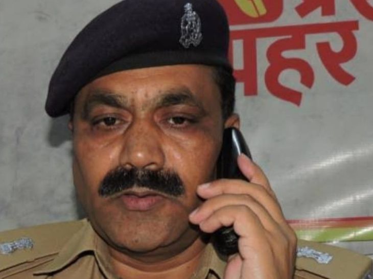 Kamlesh Bahadur got command, action being seen by linking to viral video | मेरठ के एसपी देहात ...