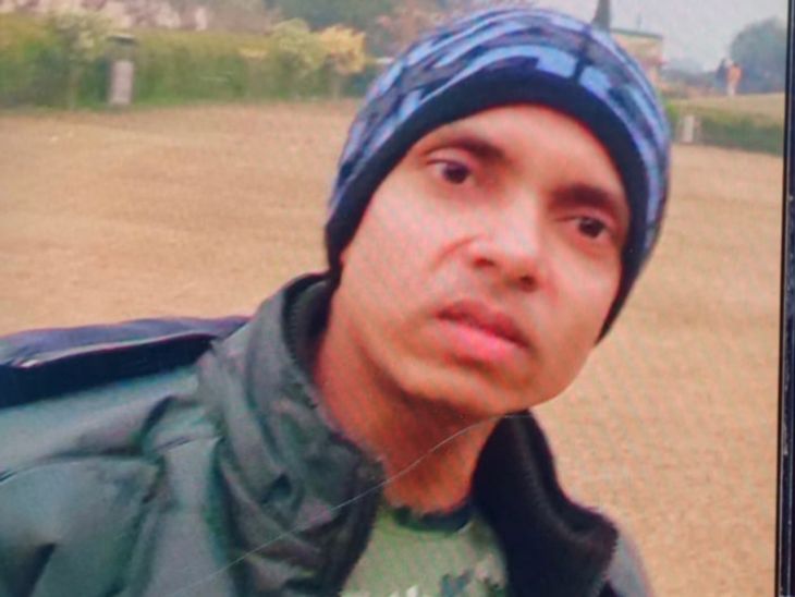 Came to know after smelling, marks of vein cutting found on hand ...