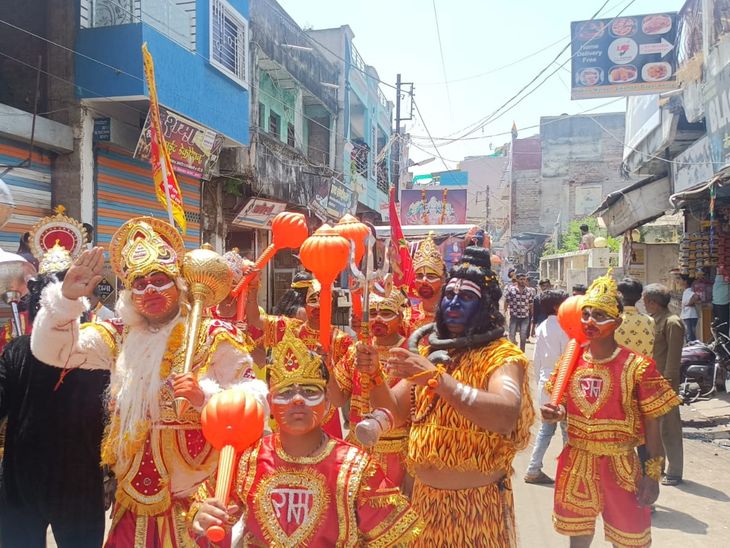 Bhandara was also organized in Hanuman temples in the city, devotees ...