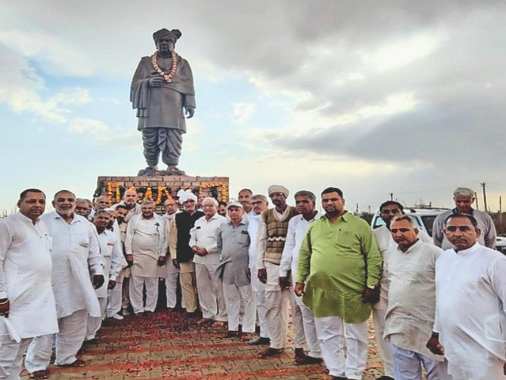 JJP is making Tau Devilal's dream come true: Naresh Dwarka | पुण्यतिथि ...