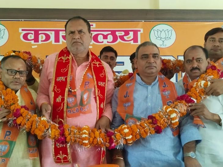 Many including the outgoing chairman of Achhalda and Fafund joined the ...
