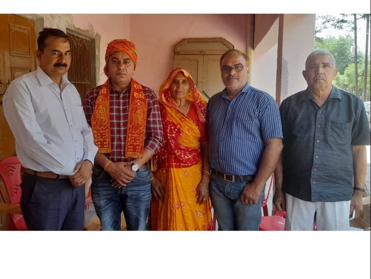 Agra's jawan was selected for the post of Naib Tehsildar, villagers ...