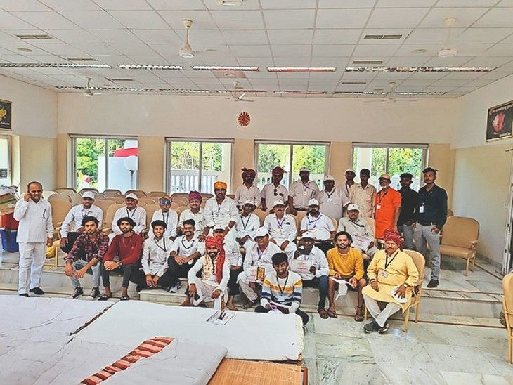 Banjara Samaj took out Kalshayatra, honored the talents of the society ...