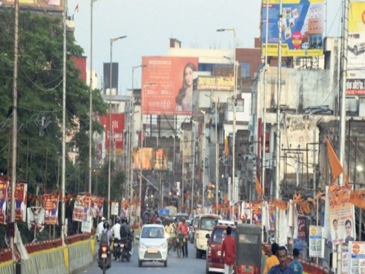 2 meter hoarding in 18 meter high building will not be more than 3 ...