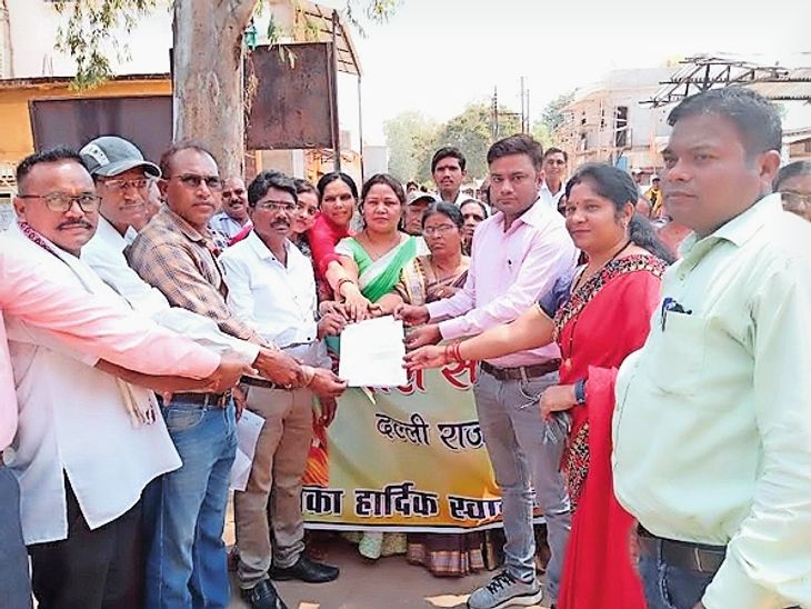 Demand to hang the killers of Bhuneshwar Sahu, demonstration of Sahu ...