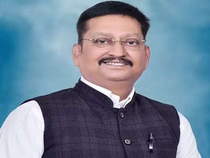 SP bets on Ajay Srivastava for mayor 6 years ago left BSP and joined SP ...