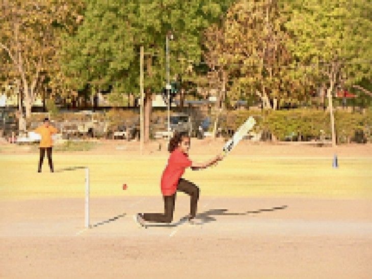 Jain Samaj: Women reached the cricket ground, Vidhi's century on 42 ...