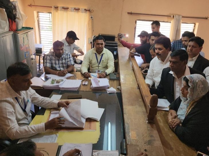 Form filled for the post of municipality president, candidate is wife ...