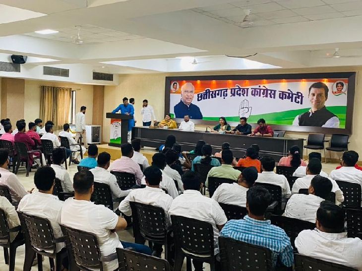 State in-charge Palak Verma and President Akash Sharma took the state ...