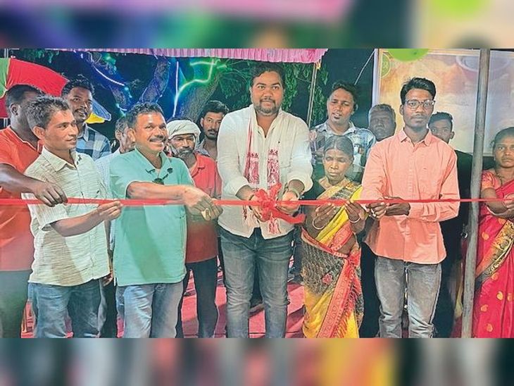 Inauguration of Mukesh The Next Line Hotel | गुमला के सिसई रोड: मुकेश द ...