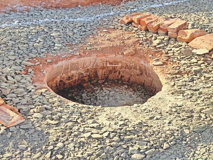 PHE said NAPA broke chambers in road construction, NAPA said some ...