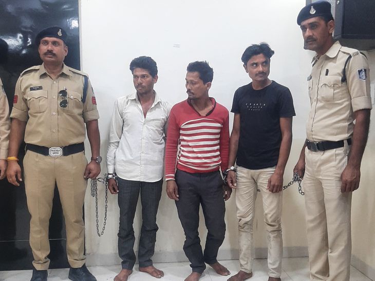 Police caught vehicle thieves during checking, four accused arrested ...