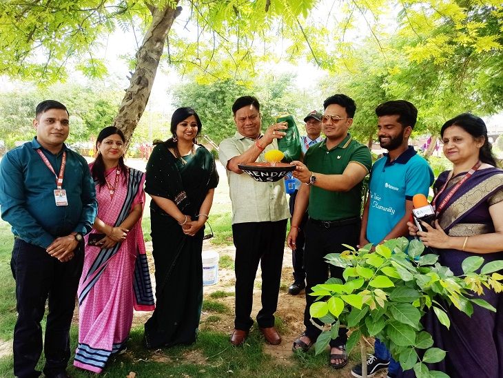 Students engaged with Rawat Group and Akshendra Welfare Society, took ...