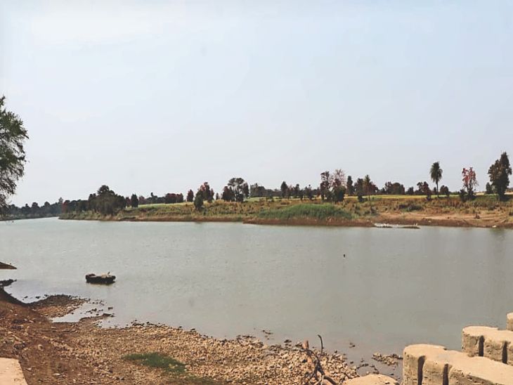 Supply leaving two days each in Sehore-Jawar and one day each in Ashta ...