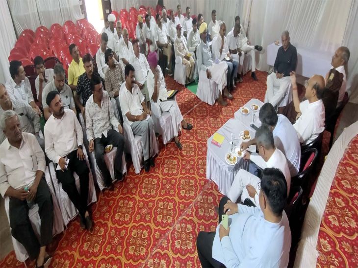 Party meeting for the first time after the appointment of Congress ...