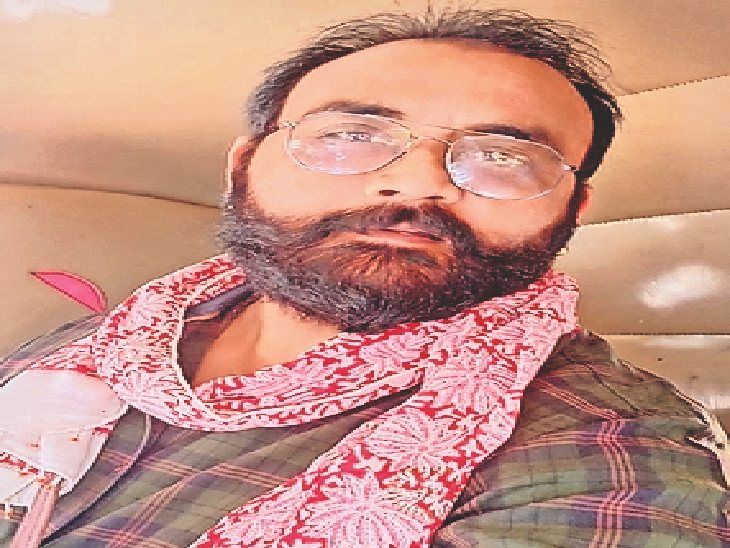Sanjeev Singh of Dhailpur got nomination in Filmfare for best costume ...