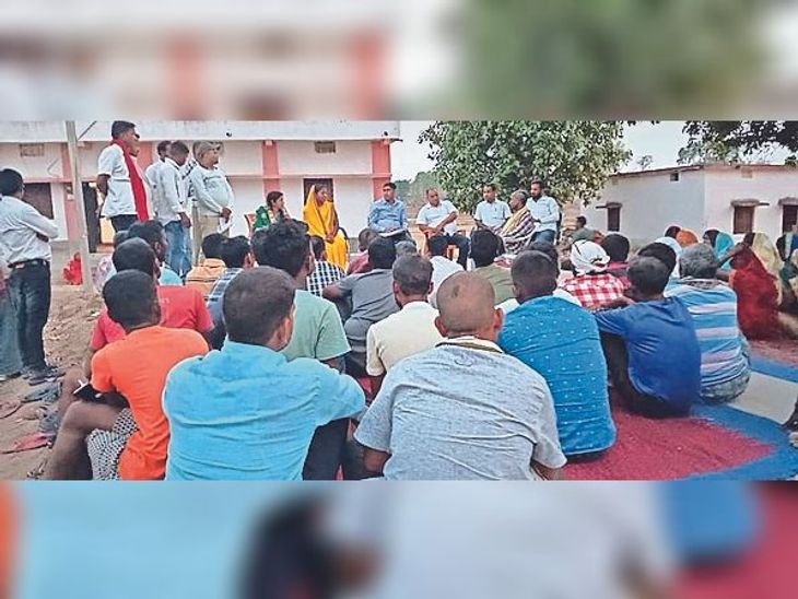 Instructions given to complete the housing work to the beneficiaries in ...