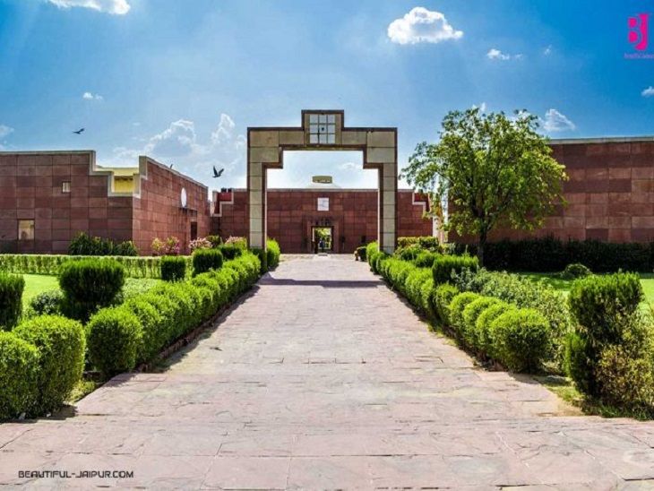 Along with four Padma Shri artists, 19 art experts were made members ...