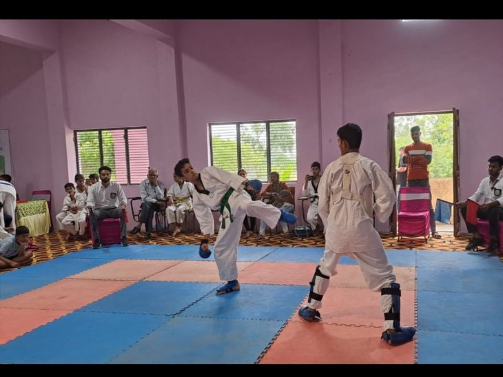 Won eight medals including 4 gold in karate championship, competition ...
