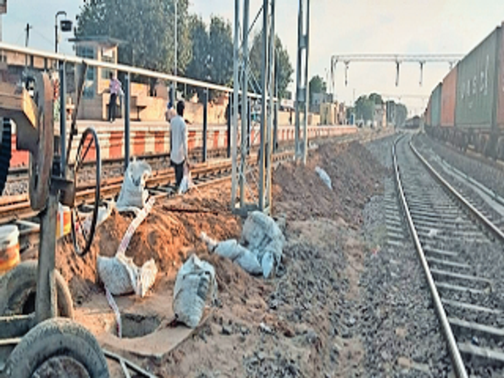 Construction started to increase the length of platform number two in ...