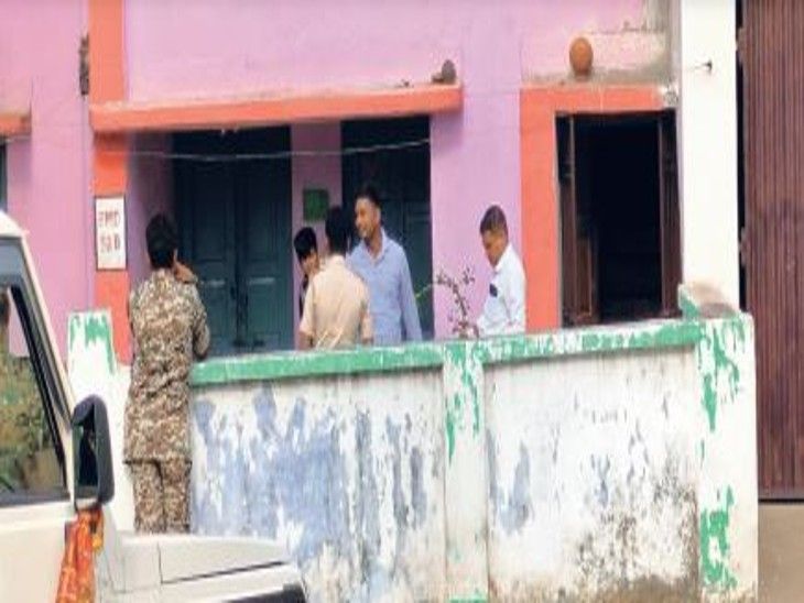 NIA raids residence of 4 including MNS General Secretary Bacha Singh