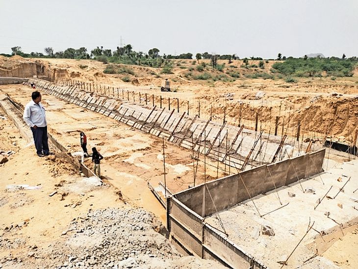 Due to construction of anicut, water will be filled in Suri river for 3 ...