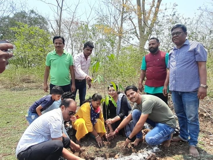 MLA planted fruit and shade trees on Sharda Tekri | गोल्डन जुबली ...